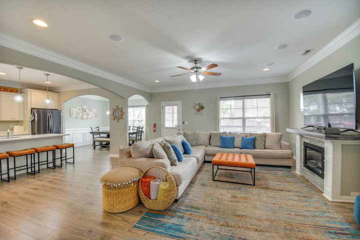 2 Blks To Beach! Family Home W/ Hot Tub In Norfolk - Hampton, VA