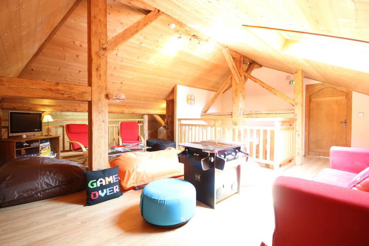 Chalet Alpin Avec Jacuzzi Et Sauna, Pouvant Accueillir Jusqu'à 14 Personnes, Toutes Les Chambres Avec Salle De Bain - Les Portes du Soleil