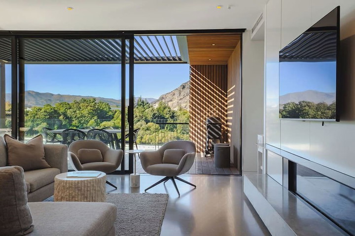 3 Min To The Remarkables / Lakefront Spa Luxury - Arrowtown