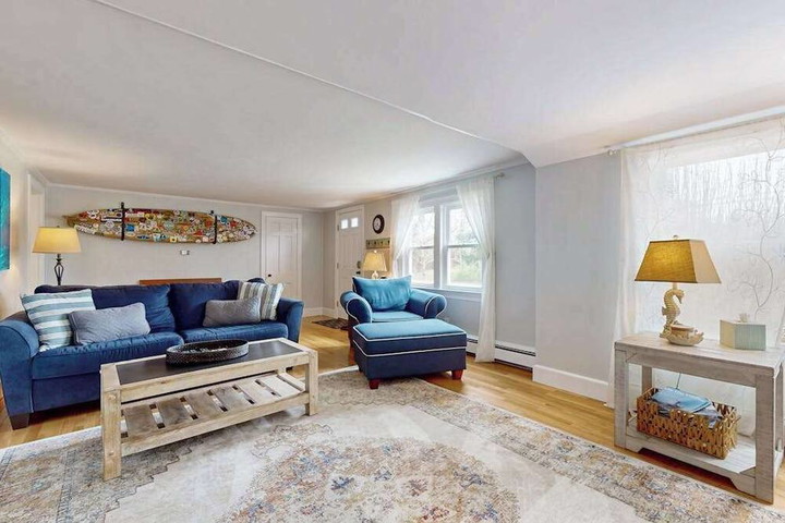 Skaket Beach Escape: Corner-lot Home With Big Yard - Walk To Warm Bayside Shore - Eastham, MA