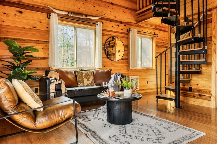 Romantic Cabarn W/ Hottub Lounge - Located On Bsf! - Jamestown, TN