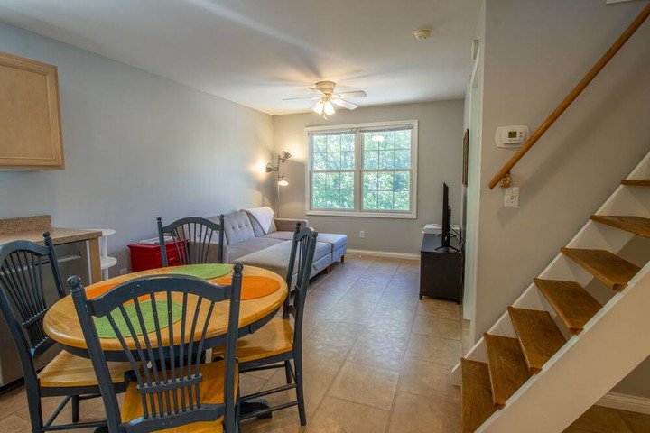 1 Bed + Loft In Resort - Pool, Fishing, Lake Access - Michigan