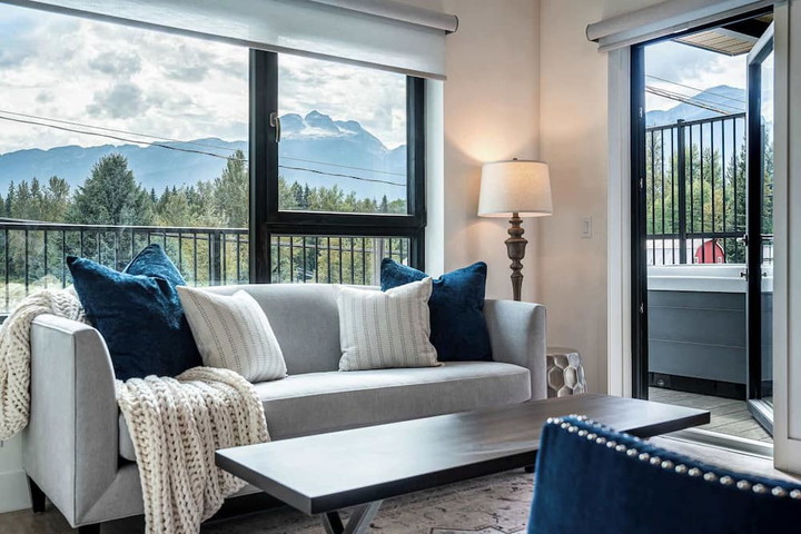 Stoked 4ever - Revelstoke Condo (+Hot Tub) - Revelstoke