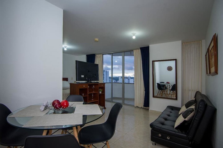 Apartamento Atractivo, Bien Ubicado,claro, Confortable, Muy Completo, Ventilado. - Bucaramanga