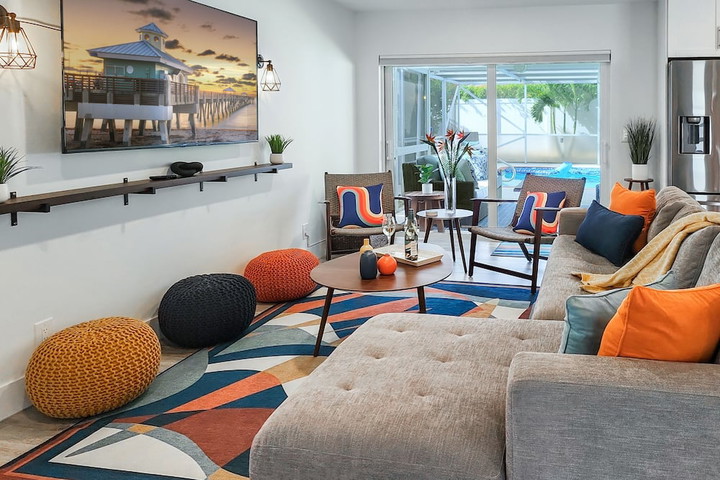 Ocean Waves Escape | An Upscale Poolside Retreat - Jupiter, FL