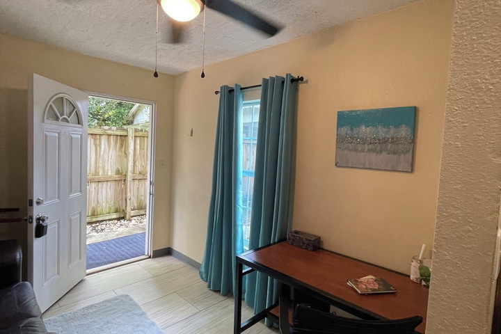 Cozy Cottage In Hattiesburg With Ac, Wifi - Hattiesburg, MS