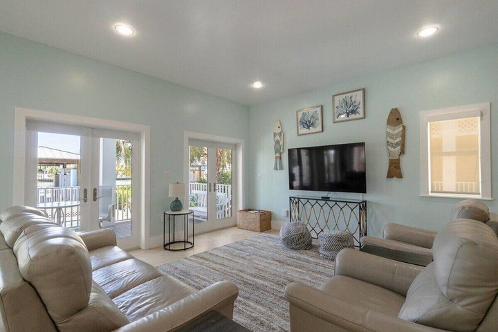 Tranquil Tides~ Waterfront Pool Home 75` Dock! - Marathon, FL