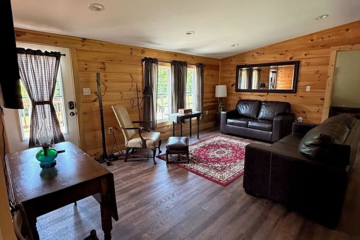 Cabin Fever Ii Is A Cozy 3-bedroom Cabin In The Foothills Of The Blue Ridge. - Luray, VA