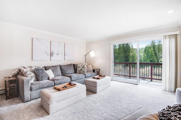 Contemporary Ski Retreat With Fast Wifi, Pool & Hot Tub - Winter Park, CO