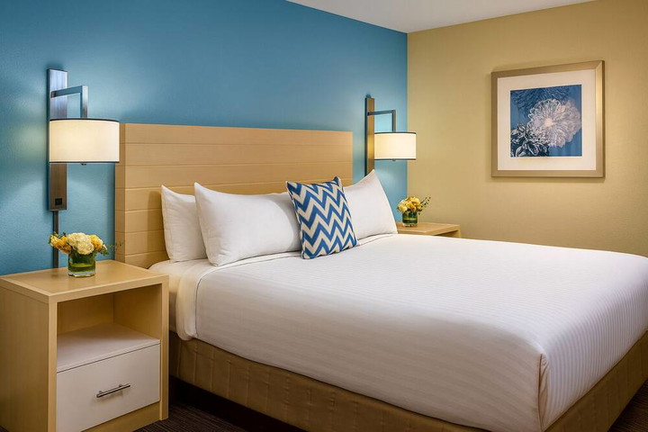 Family-friendly Getaway, 2 Convenient Units, Kitchen, Breakfast! - Mason