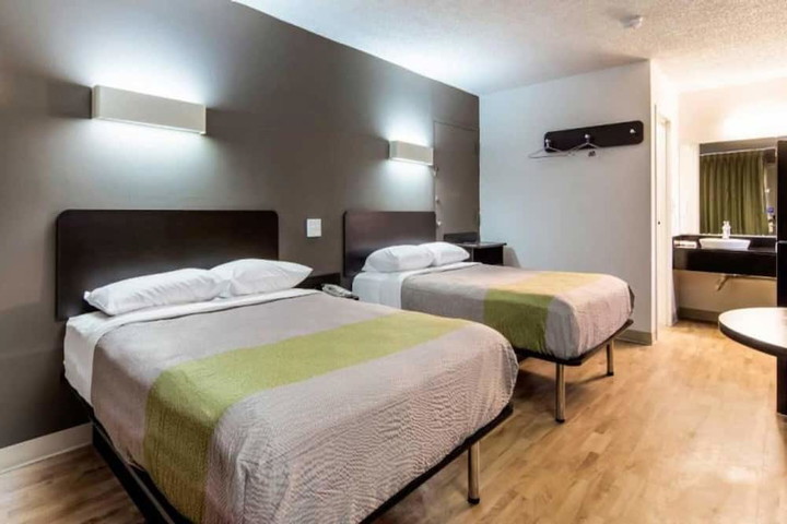 Comfy  Full Beds|free Wifi &Parking - LaGrange, GA