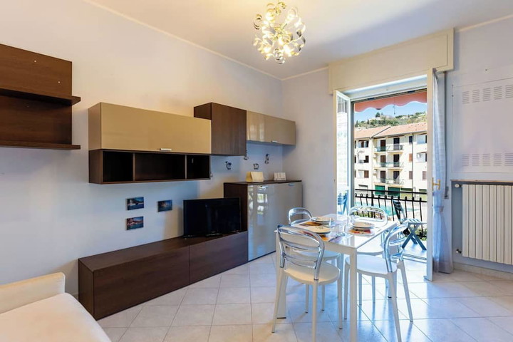 Accogliente Appartamento Per 3 Ospiti Con Wifi, Piscina, Tv E Balcone - Borgio
