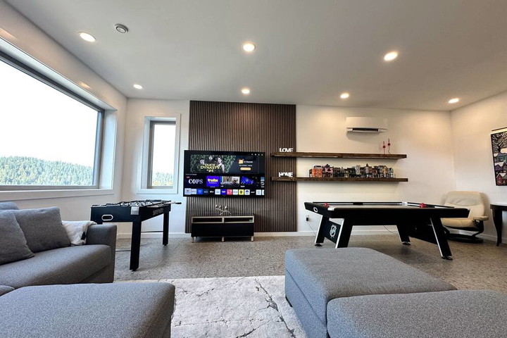Luxury Alpine Retreat - Hot Tub & Sauna - Sleeps 16 - Cliffhanger Chalet - Mount Washington