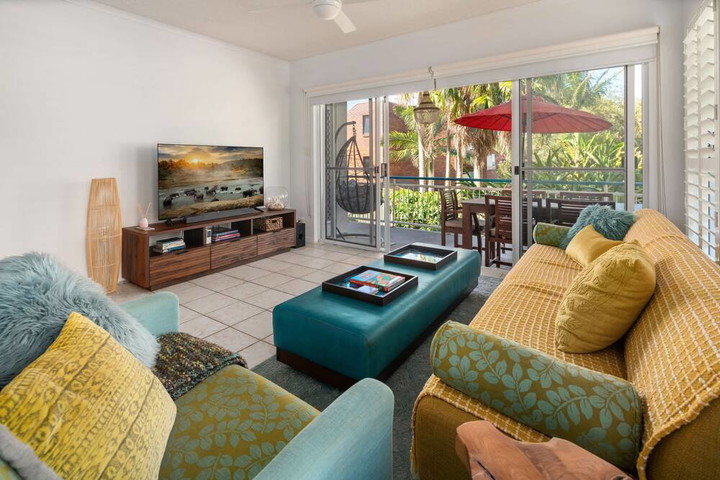 Sunny Seaside Retreat In Coolum Beach - Coolum Beach