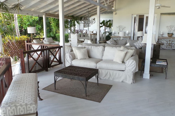 Very Spacious, Private, Open Plan Retreat. Pool And Stunning Views Of West Coast - Barbados