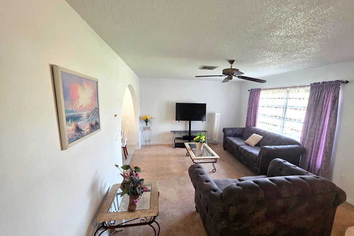 Pool Home Near Warm Mineral Springs& Beaches - Port Charlotte, FL