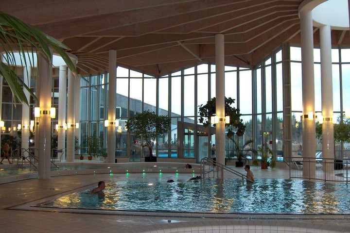 Voisine 15 Pers : Jacuzzi, Billard Baby, 15min Mer - Cotentin