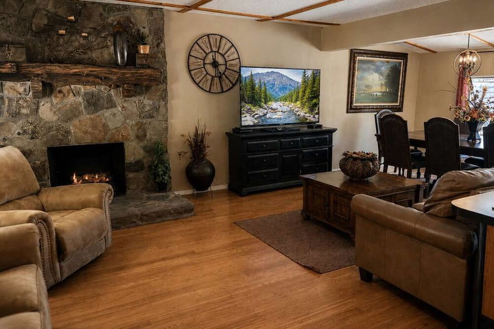 Bears Eye View #82 Huge Riverfront Deck & Views - Greer, AZ