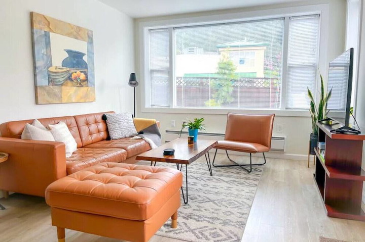 Hip And Chic One Bedroom Apartment. - San Rafael, CA