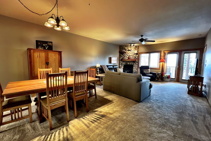 Alpine Retreat: 2br Ski-in/ski-out Condo With Private Hot Tub - Kimberley