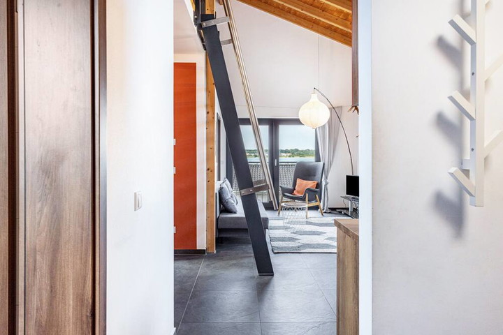Apartment 'Sonnenwind Am Hainer See' With Lake View And Wi-fi - Borna