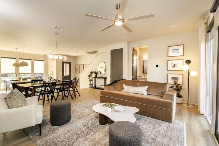 Bachelorette Dream | 2 Units | 8 Kings + 8 Baths - Hendersonville, TN