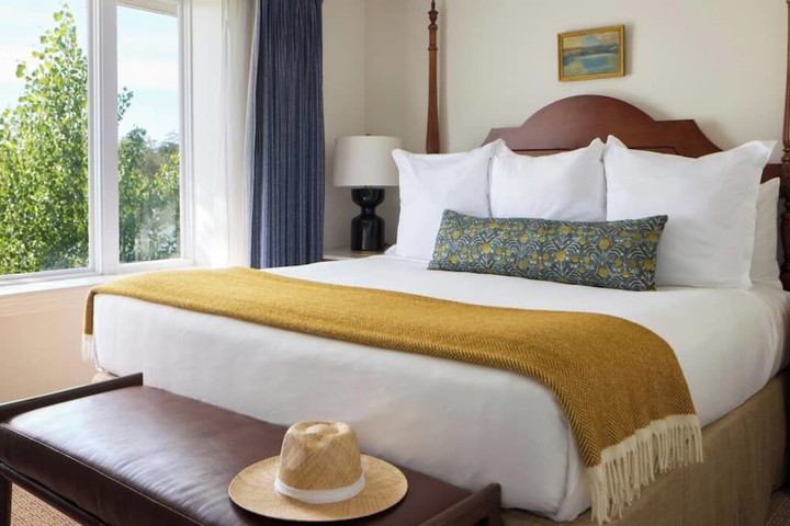 Wake Up To Stunning Mornings From Your Balcony |Seasonal Pool, Marina, Courtyard - Kilmarnock, VA