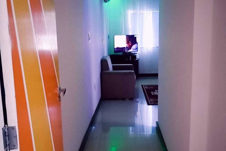 Hospedagem Próxima Do Centro, Confortável E Segura, Suite Vip Com Sala De Estar. - Feira de Santana