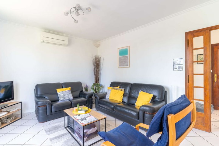 Maison Entière · Jardin 1000m² · Terrasse · Paris 30min - Cergy