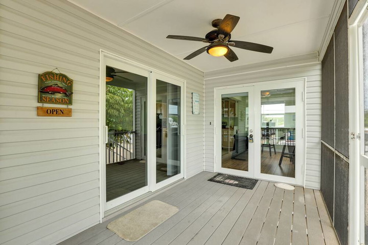 Canal-front Florida Keys Home W/ Private Dock - Marathon, FL