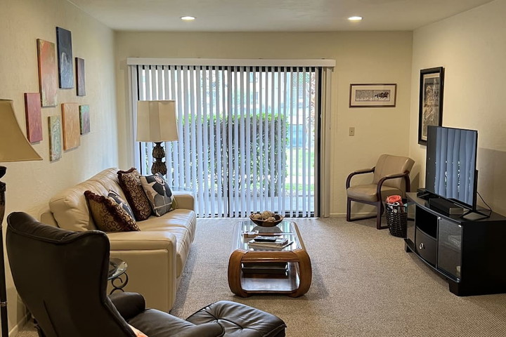 Psp Dream Stay -  Large 2 Bdm 2 Bth Condo- Pickleball, Tennis, All Amenities - Palm Springs, CA