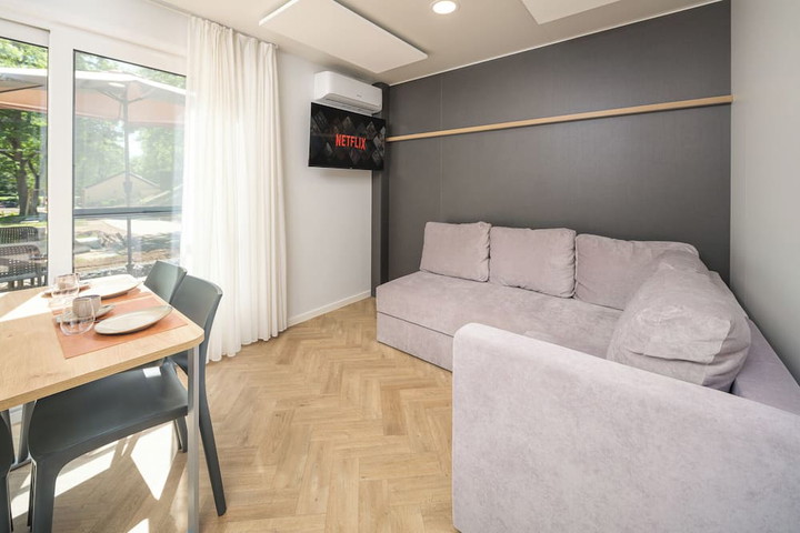 Unwind Among Luxembourg's Rolling Hills With Your Private Hot Tub And Panoramic Terrace. - Luxembourg