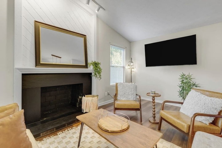Cozy 3-bedroom Powell Home Near Columbus Zoo Sleeps 9 - Delaware, OH