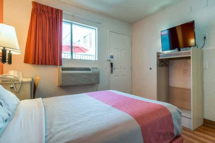 1 Queen Bed|deluxe|rowland Heights - West Covina, CA