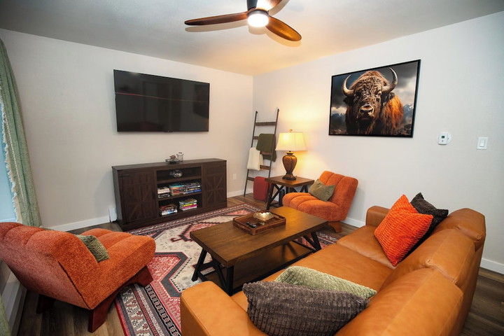 Stampede Place- New Listing! Pet Friendly, Stylish And Comfortable Home Base - Wyoming