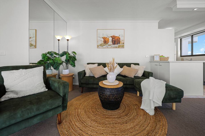 Lvl 12 - Full Ocean Views - Sleep 6 + Baby + Parking + Spa + Tennis - Broadbeach