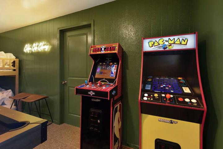 Central Bay Area Gem 4br + Bonus Casita Private Yard Game Room - Hayward, CA