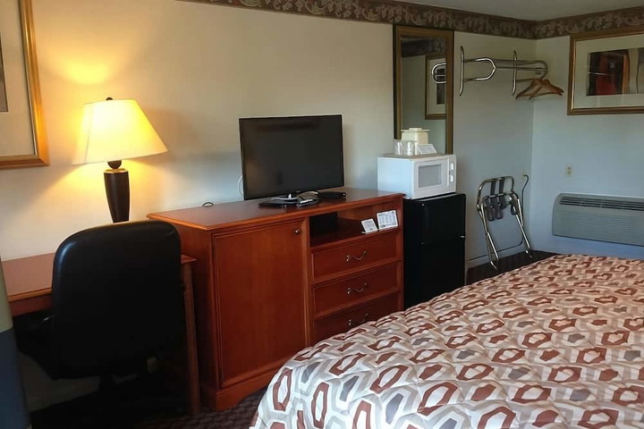 Refreshing Vacation Trip! Free Breakfast, Near Hershey Park And Zoo America! - Middletown, PA