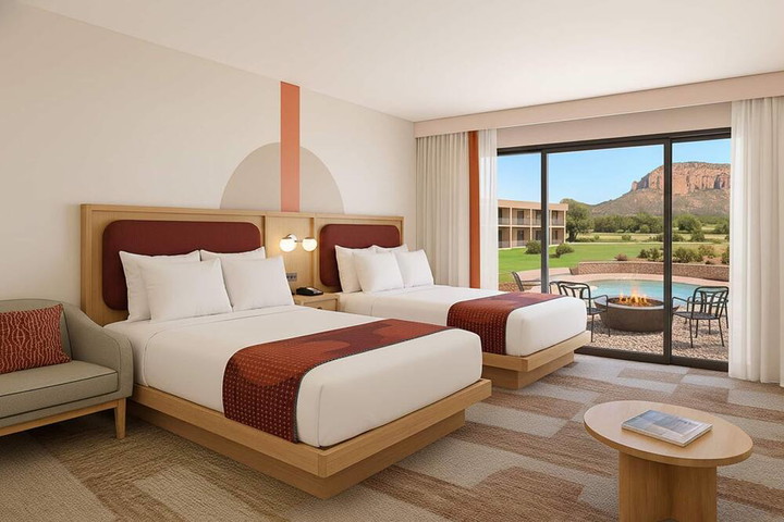 Scenic Queen Room W/ Balcony & Iconic Red Rock Views  Peaceful Sedona Retreat - Sedona, AZ