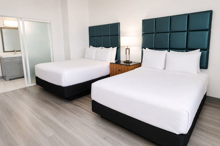 Relax In Stylish Room Steps From Downtown, Balboa Park And Cruise Terminal - Coronado Island