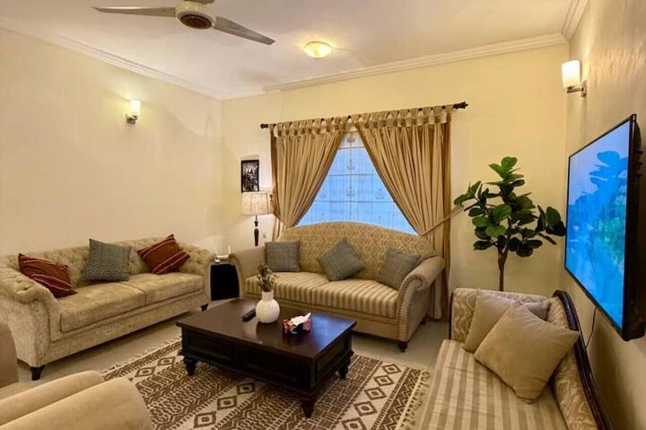 Hilltop Haven By Jannat Vacation Rentals - Karāchi