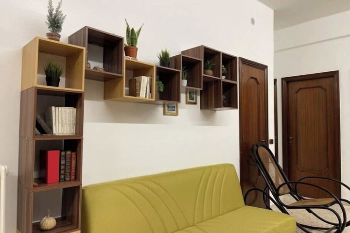 Amazing 5-bedroom Apartment With Wifi In Salerno. 50 Mt To Metro Station. - Salerno
