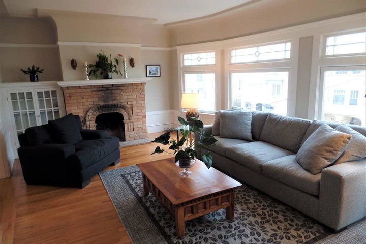 Tastefully Remodeled Ocean-view Flat - San Francisco, CA