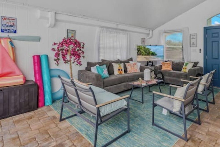 Captain's Quarters: 3br/2ba,private Pool, Gameroom, Firepit 10min To Beach, Pets - Englewood