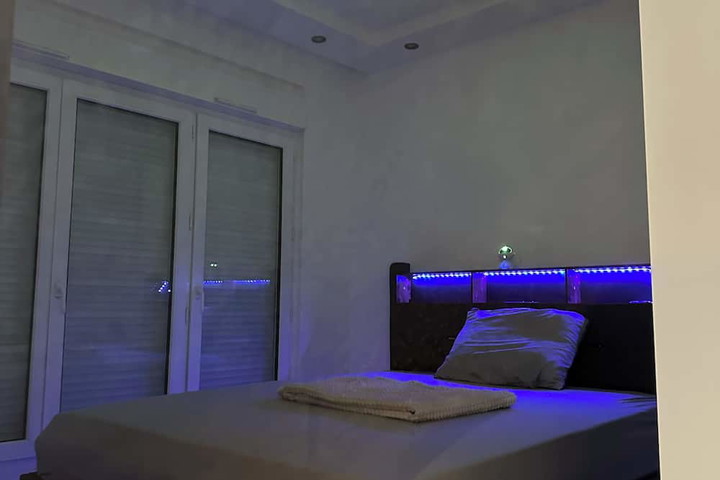 Jacuzzi Privé & Cinéma  Suite Romantique - Meurthe-et-Moselle