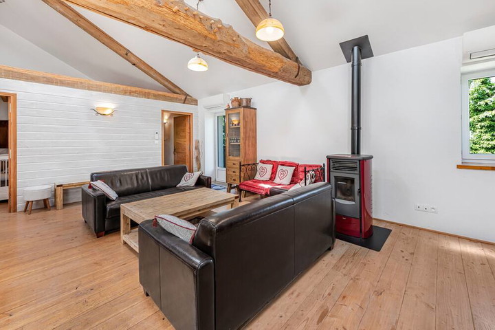 Un Gîte Spacieux, Lumineux Et Convivial Avec Vue Montagne, Terrasse Privée Et Climatisation - Beaujolais