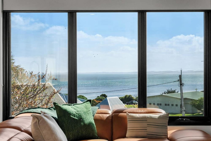 Longfin Haven - Villa 2 By Ready Set Stay - San Remo