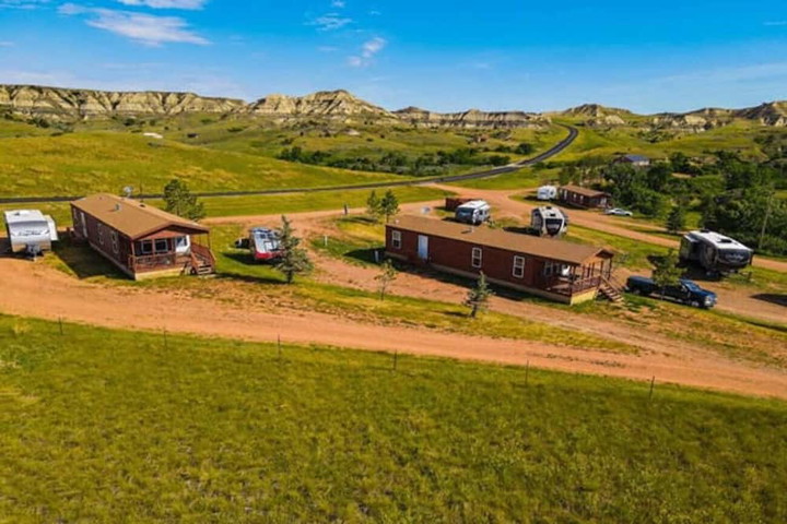 Boots Cowboy Cabin Medora 2 Br 1b Sleeps 6 - North Dakota