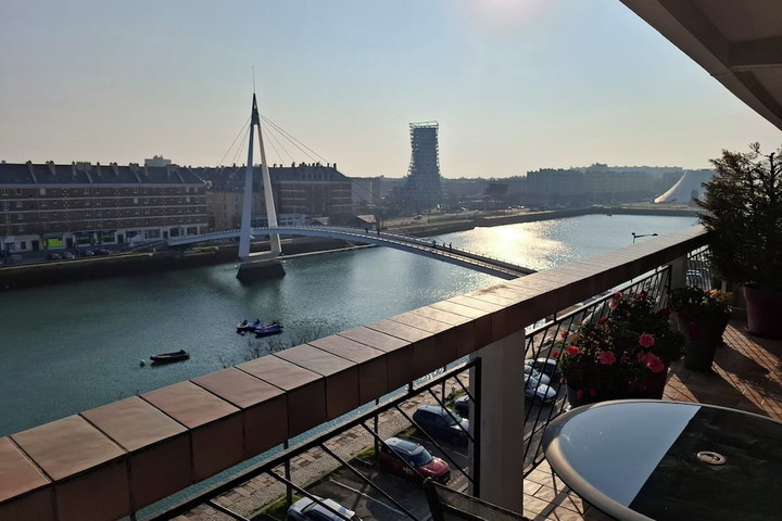 2 Bedrooms Apartment - City Center - Magnificent View - Le Havre
