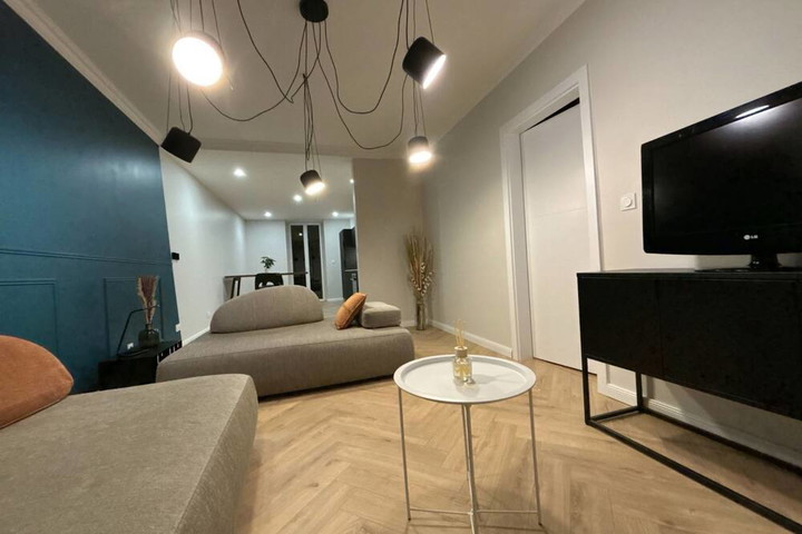 Appartement De Caractère Et Spacieux - Thionville